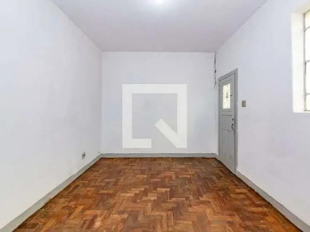 Casa / Sobrado para Locação em Belo Horizonte/MG Nova Suíssa 2 Quartos
