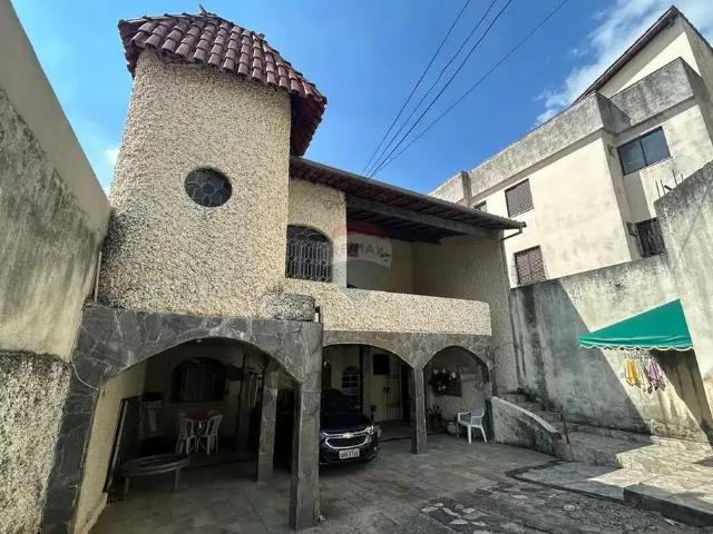 Casa / Sobrado para Locação em Belo Horizonte/MG Ouro Preto 3 Quartos