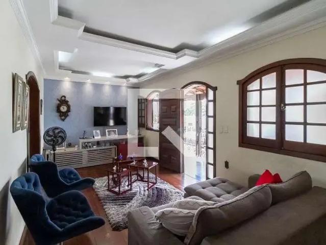 Casa / Sobrado para Locação em Belo Horizonte/MG Paquetá 3 Quartos