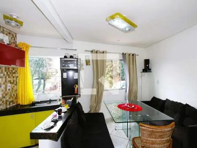 Casa / Sobrado para Locação em Belo Horizonte/MG Pindorama 2 Quartos