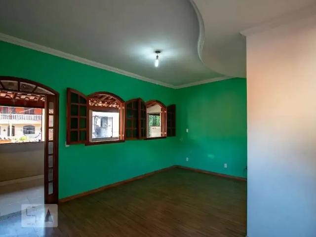 Casa / Sobrado para Locação em Belo Horizonte/MG Piratininga Venda Nova 3 Quartos