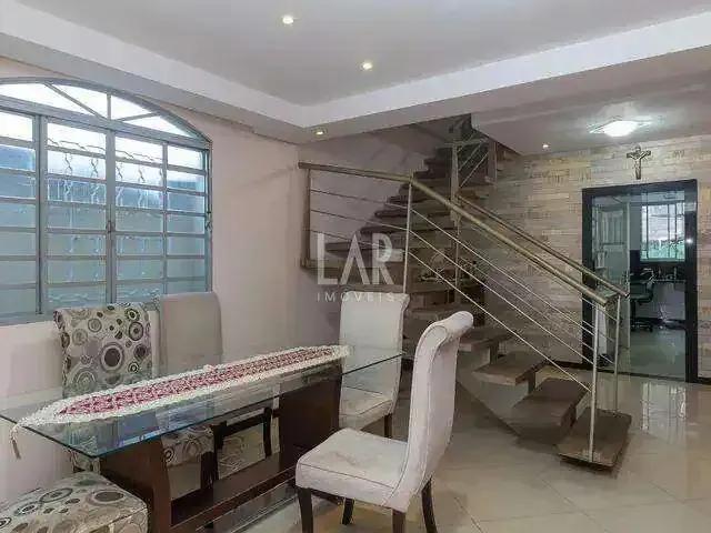 Casa / Sobrado para Locação em Belo Horizonte/MG Planalto 4 Quartos