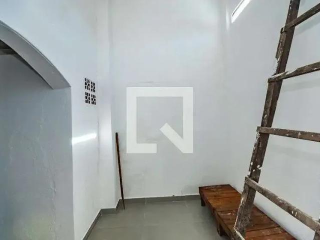 Casa / Sobrado para Locação em Belo Horizonte/MG São João Batista 1 Quartos