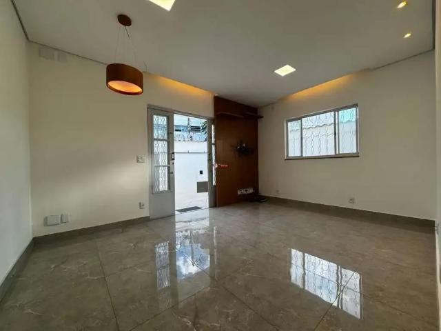 Casa / Sobrado para Locação em Belo Horizonte/MG São João Batista 2 Quartos