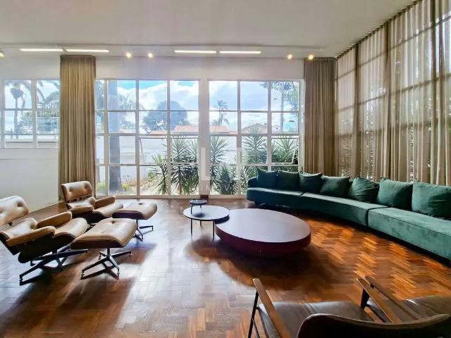 Casa / Sobrado para Locação em Belo Horizonte/MG São José 4 Quartos
