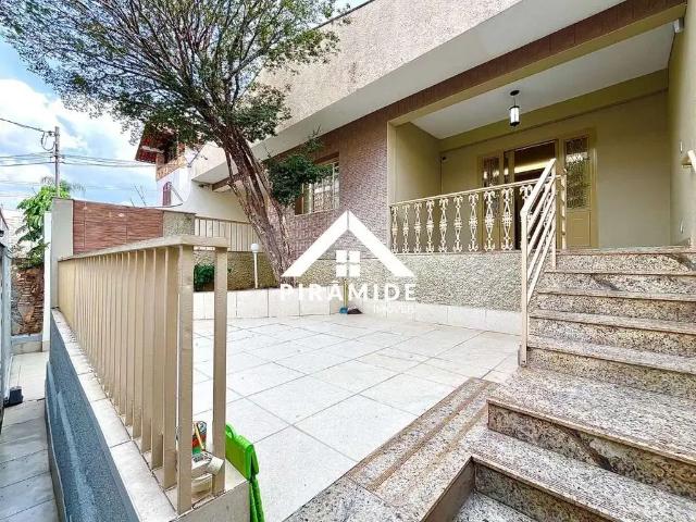 Casa / Sobrado para Locação em Belo Horizonte/MG São Luiz 4 Quartos