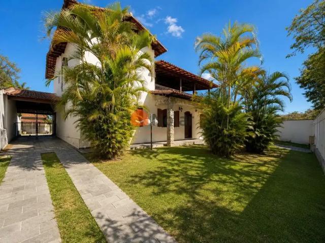 Casa / Sobrado para Locação em Belo Horizonte/MG São Luiz 7 Quartos