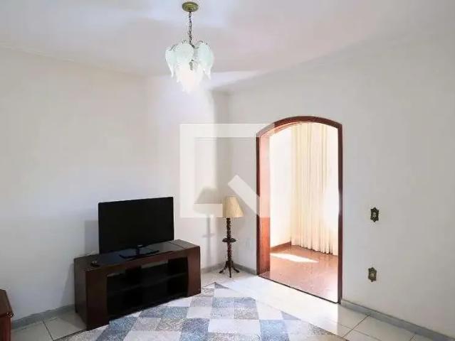 Casa / Sobrado para Locação em Belo Horizonte/MG São Marcos 2 Quartos
