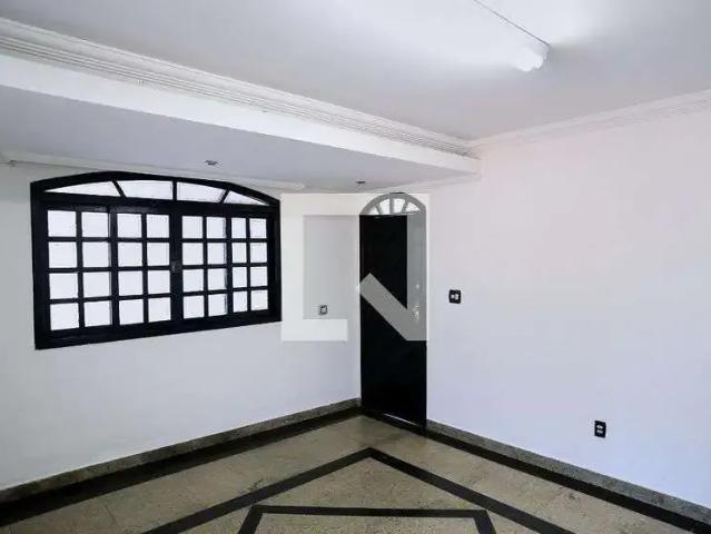 Casa / Sobrado para Locação em Belo Horizonte/MG São Paulo 5 Quartos
