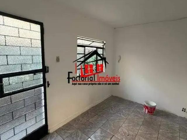 Casa / Sobrado para Locação em Belo Horizonte/MG Santa Tereza 2 Quartos