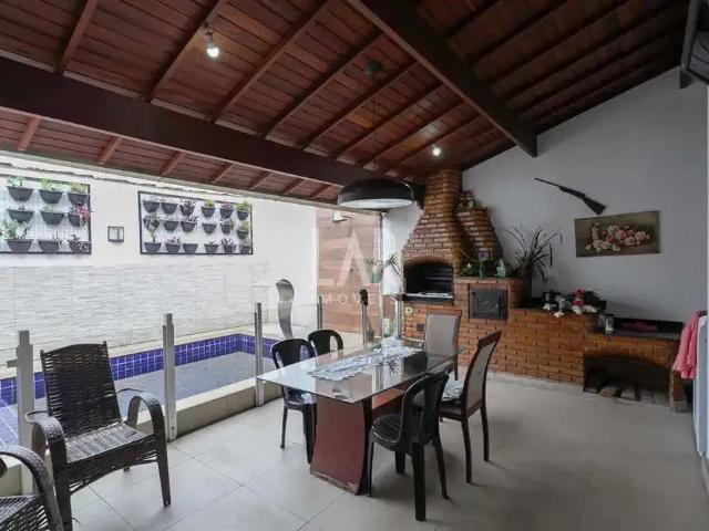 Casa / Sobrado para Locação em Belo Horizonte/MG Santa Amélia 4 Quartos