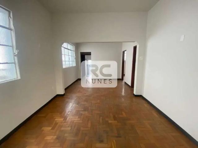 Casa / Sobrado para Locação em Belo Horizonte/MG Santa Efigênia 7 Quartos