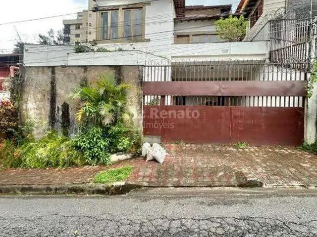 Casa / Sobrado para Locação em Belo Horizonte/MG Santa Lúcia 4 Quartos
