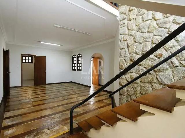 Casa / Sobrado para Locação em Belo Horizonte/MG Santa Lúcia 4 Quartos