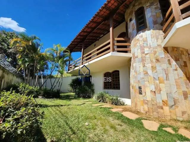 Casa / Sobrado para Locação em Belo Horizonte/MG Santa Lúcia 5 Quartos