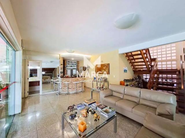 Casa / Sobrado para Locação em Belo Horizonte/MG Santa Lúcia 6 Quartos