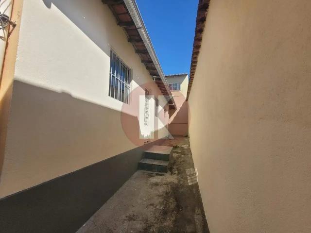 Casa / Sobrado para Locação em Belo Horizonte/MG Santa Mônica 1 Quartos