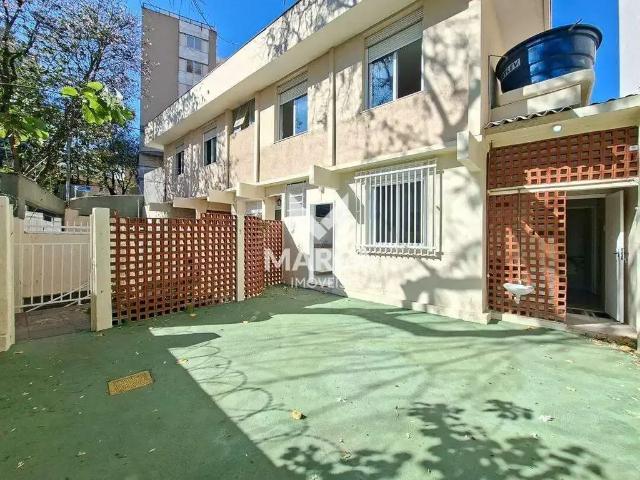 Casa / Sobrado para Locação em Belo Horizonte/MG Santo Antônio 2 Quartos