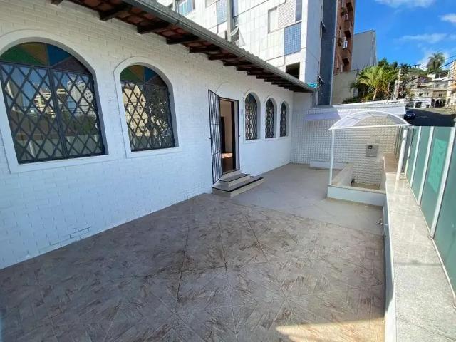 Casa / Sobrado para Locação em Belo Horizonte/MG Serra 4 Quartos