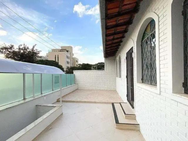 Casa / Sobrado para Locação em Belo Horizonte/MG Serra 4 Quartos