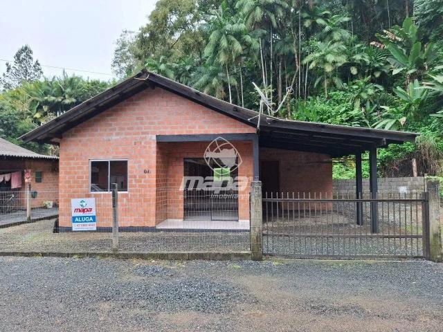 Casa / Sobrado para Locação em Benedito Novo/SC Centro 3 Quartos