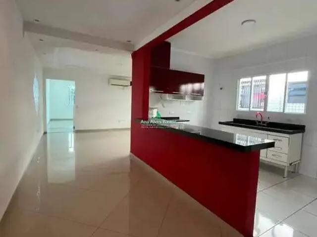 Casa / Sobrado para Locação em São Vicente/SP Vila Valença 3 Quartos
