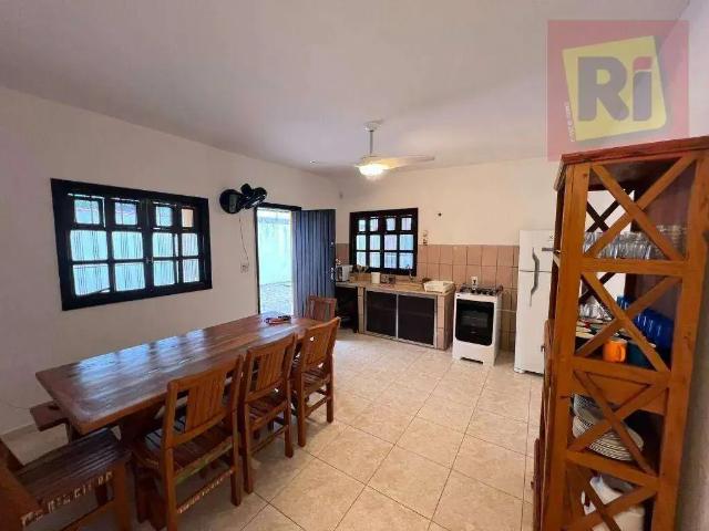 Casa / Sobrado para Locação em Bertioga/SP Indaia 2 Quartos