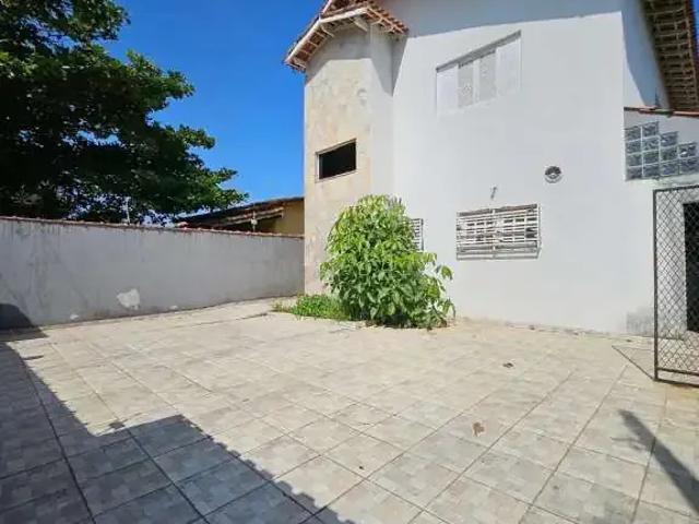 Casa / Sobrado para Locação em Bertioga/SP Indaia 4 Quartos