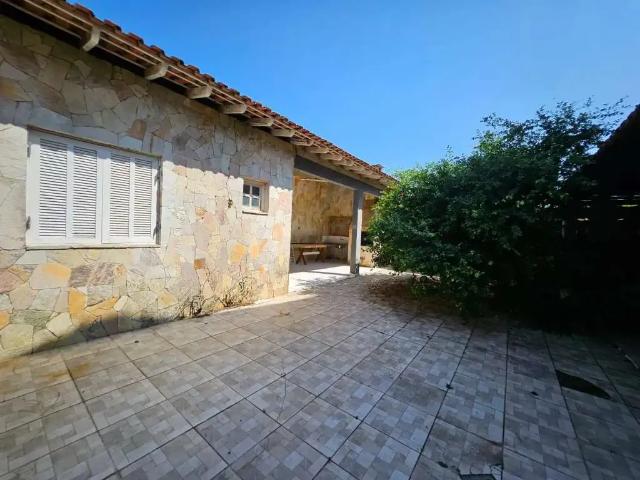 Casa / Sobrado para Locação em Bertioga/SP Indaia 4 Quartos