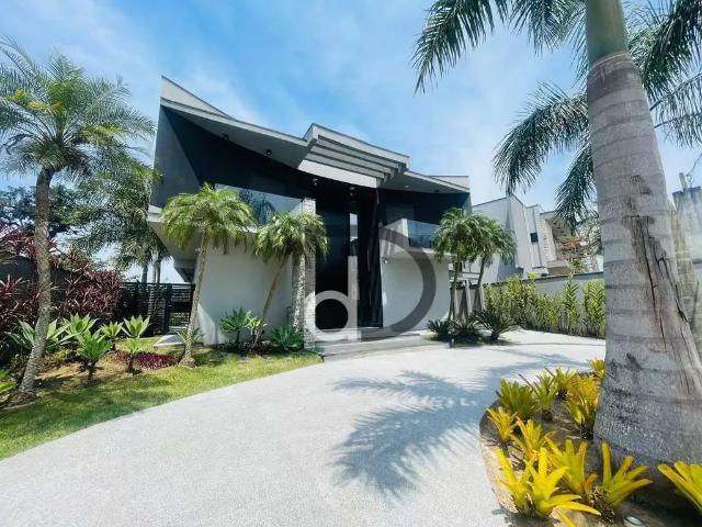 Casa / Sobrado para Locação em Bertioga/SP Riviera de São Lourenço 5 Quartos