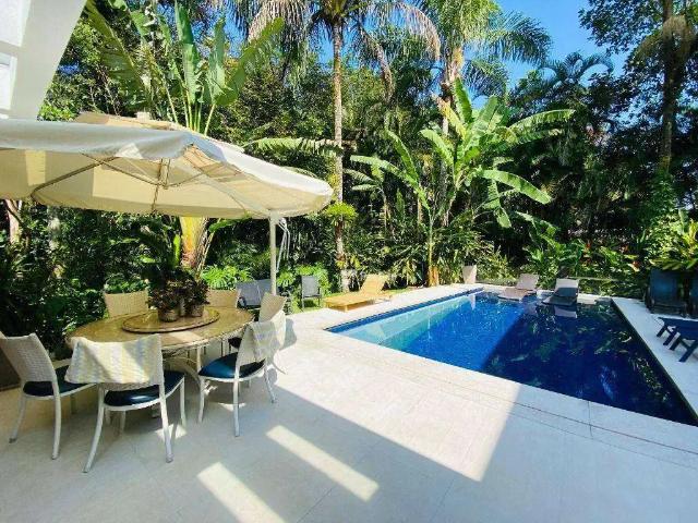 Casa / Sobrado para Locação em Bertioga/SP Riviera de São Lourenço 6 Quartos
