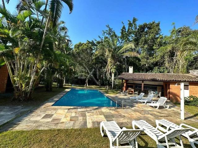 Casa / Sobrado para Locação em Bertioga/SP Riviera 4 Quartos