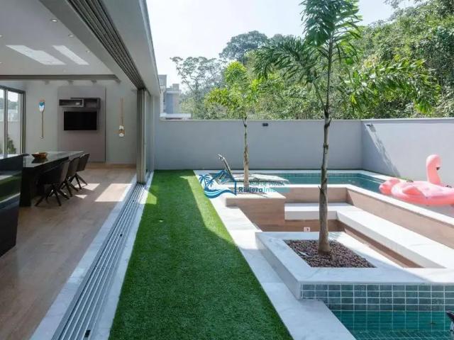 Casa / Sobrado para Locação em Bertioga/SP Riviera 5 Quartos