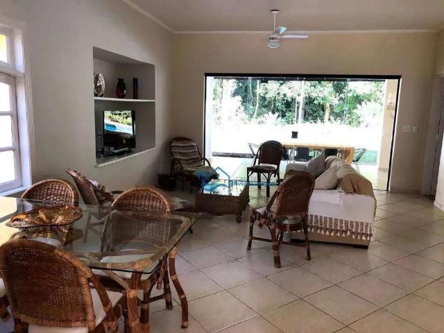 Casa / Sobrado para Locação em Bertioga/SP Riviera 5 Quartos
