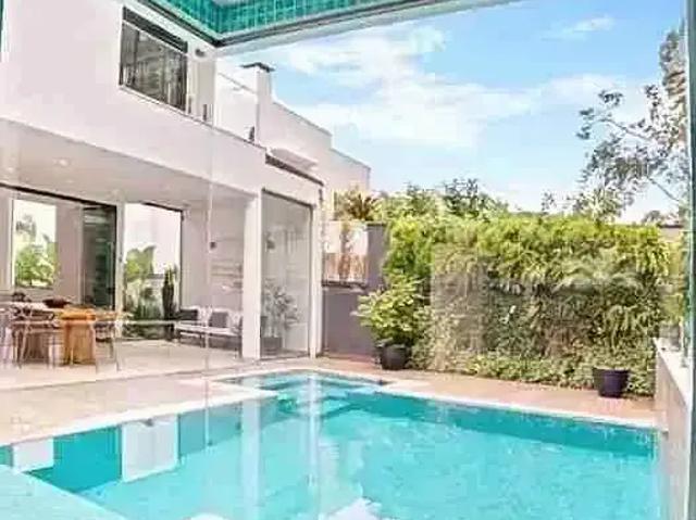 Casa / Sobrado para Locação em Bertioga/SP Riviera 5 Quartos