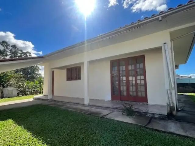 Casa / Sobrado para Locação em Biguaçu/SC Bom Viver 3 Quartos