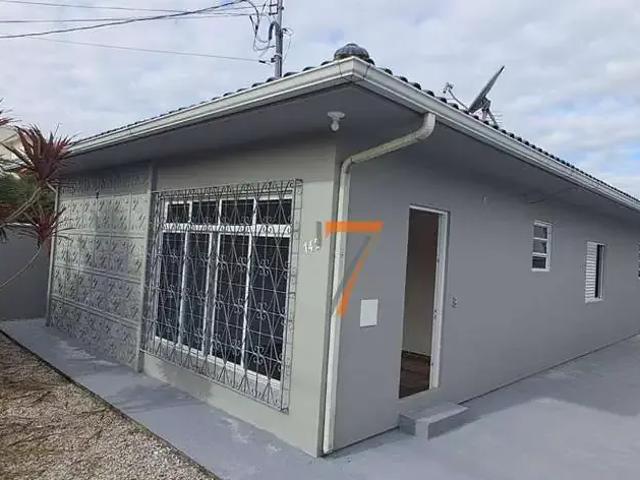 Casa / Sobrado para Locação em Biguaçu/SC Centro 3 Quartos