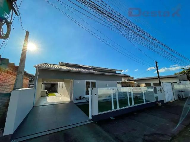 Casa / Sobrado para Locação em Biguaçu/SC Praia João Rosa 3 Quartos
