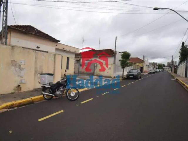 Casa / Sobrado para Locação em Birigui/SP Centro 3 Quartos