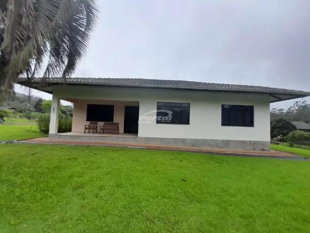 Casa / Sobrado para Locação em Blumenau/SC Testo Salto 3 Quartos