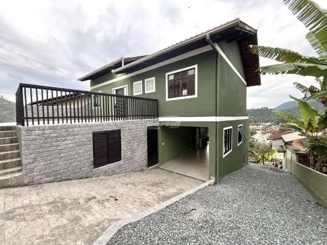 Casa / Sobrado para Locação em Blumenau/SC Testo Salto 3 Quartos