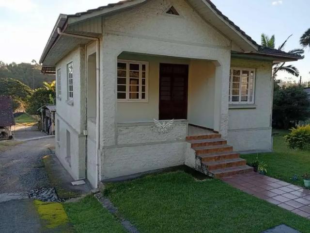 Casa / Sobrado para Locação em Blumenau/SC Testo Salto 3 Quartos