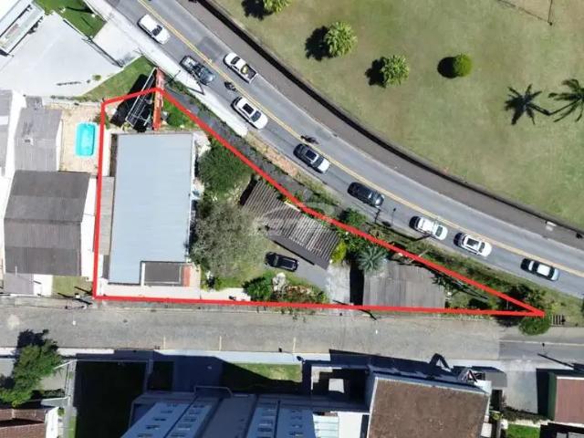 Casa / Sobrado para Locação em Blumenau/SC Velha 4 Quartos