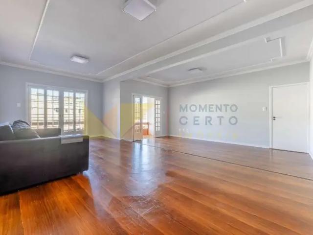 Casa / Sobrado para Locação em Blumenau/SC Velha 4 Quartos