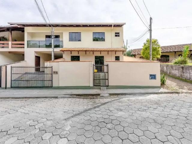 Casa / Sobrado para Locação em Blumenau/SC Velha 2 Quartos