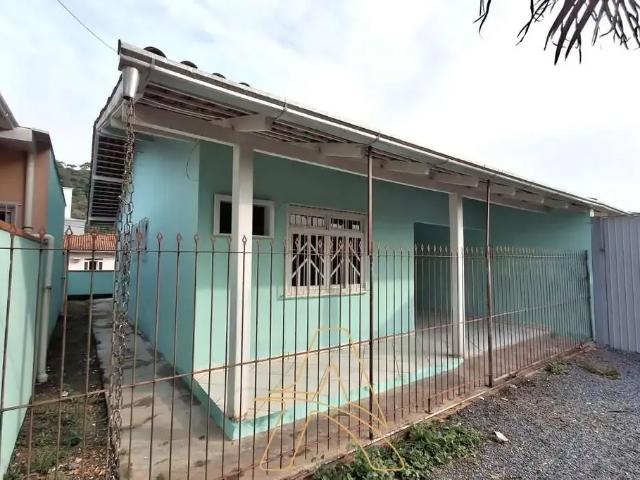 Casa / Sobrado para Locação em Blumenau/SC Velha 2 Quartos