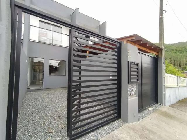 Casa / Sobrado para Locação em Blumenau/SC Velha Central 2 Quartos