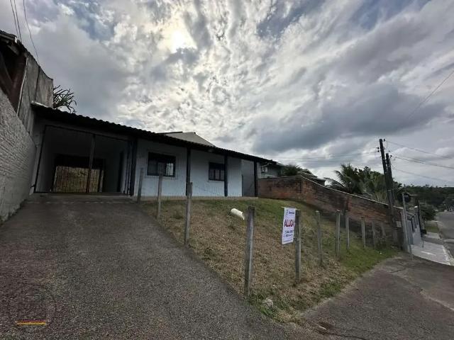 Casa / Sobrado para Locação em Blumenau/SC Velha Central 2 Quartos
