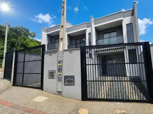 Casa / Sobrado para Locação em Blumenau/SC Velha Central 2 Quartos