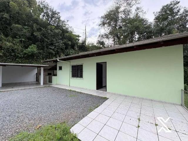 Casa / Sobrado para Locação em Blumenau/SC Vila Nova 3 Quartos